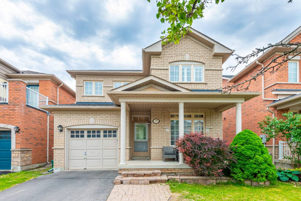 Paul Chan Real Estate Agent Toronto - Modern Family Realtor