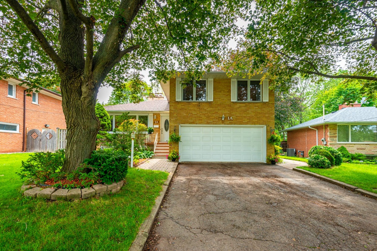 Paul Chan Real Estate Agent Toronto - Modern Family Realtor