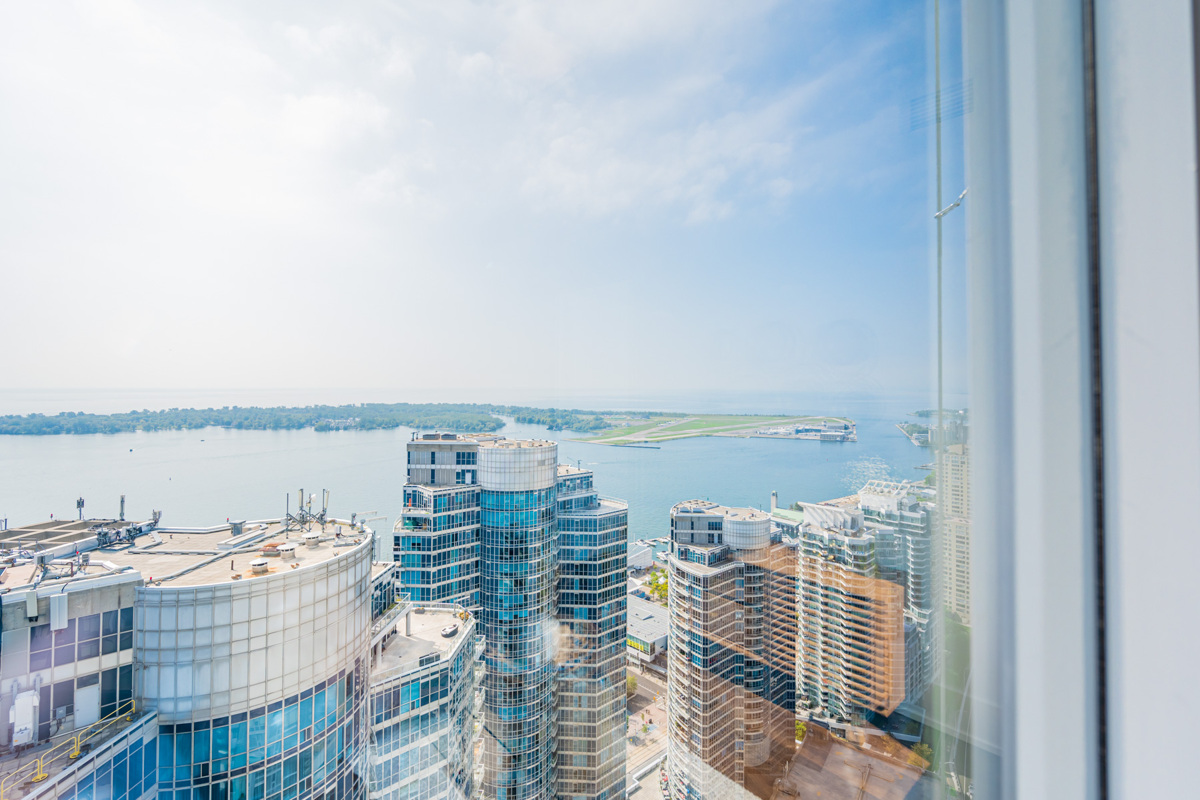Paul Chan Real Estate Agent Toronto - Modern Family Realtor